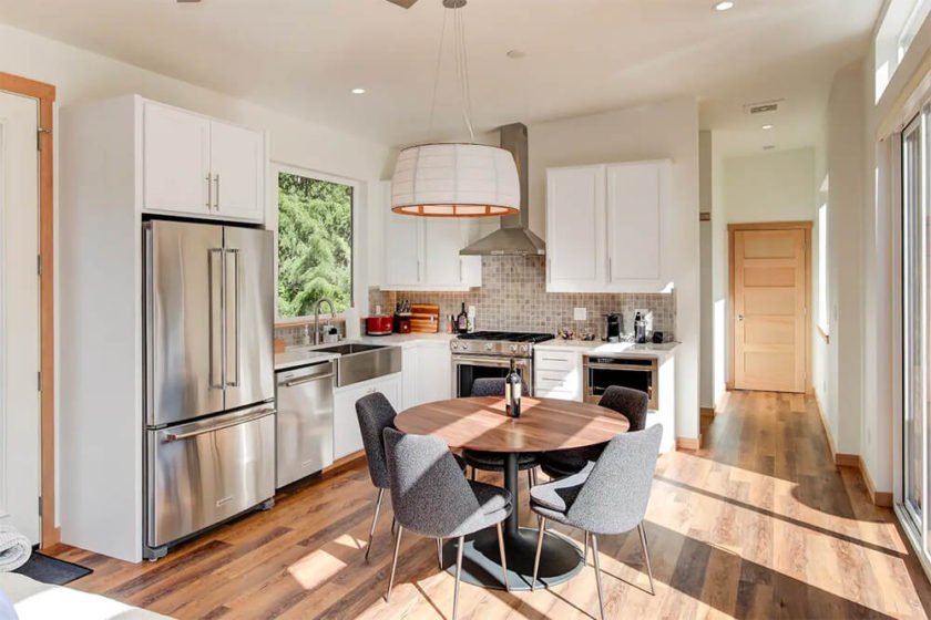 Modern PNW Airbnbs | The Best Modern Pacific Northwest Airbnbs