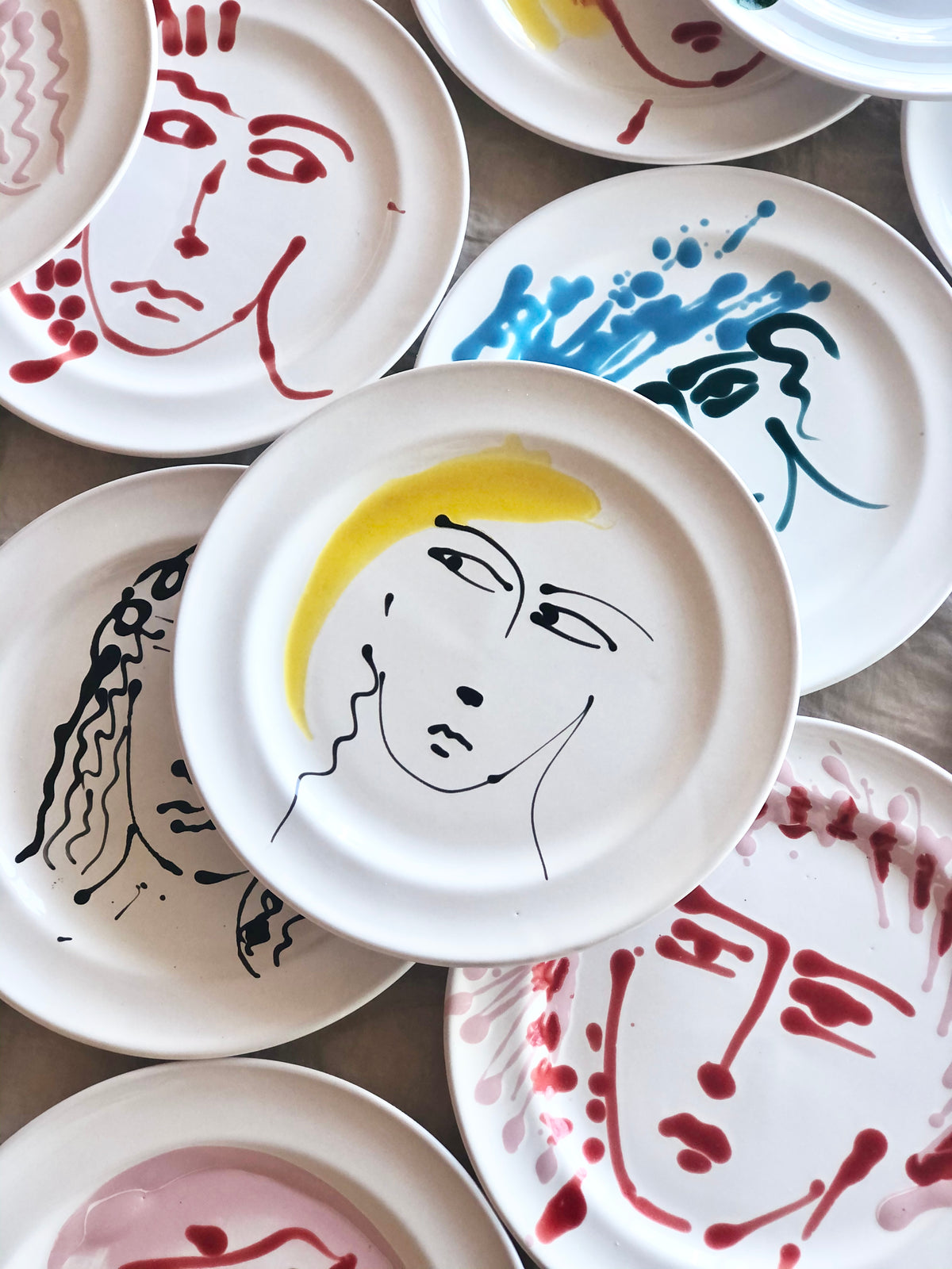 Colorful Plates for Spring Tables | Wallflower